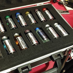 Resident Evil Virus Briefcase With LED Lights and 14 Vials Included KIT ...
