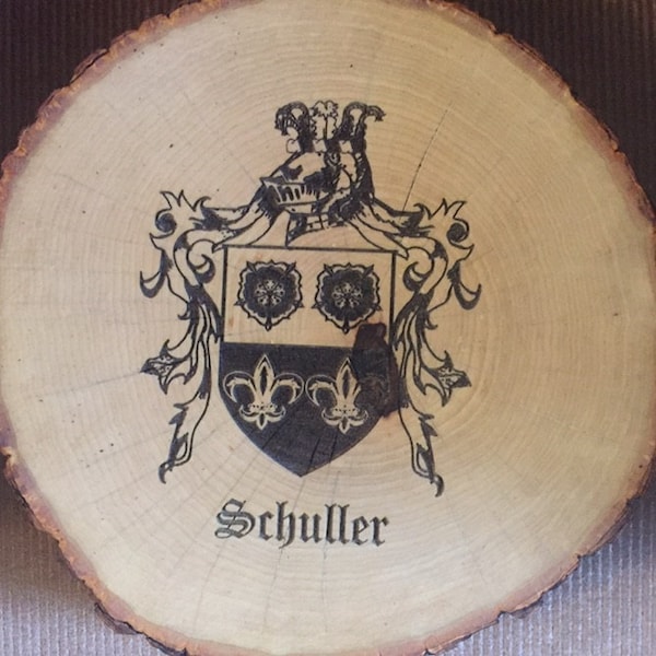 Log Round Custom Family Crest Wall Plaque, Large Engraved Rustic Wooden ...