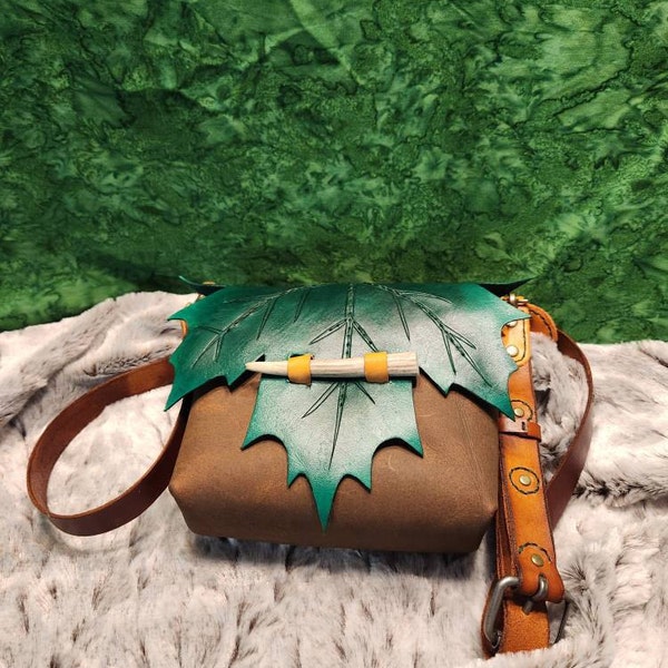The Original Maple Leaf Belt Bag Pattern Tutorial - Elven Hip Bag - DIY ...