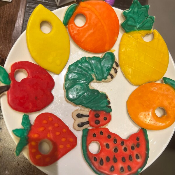 One Fish Two Fish Red Fish Blue Fish Cookies | Dr. Seuss Cookies ...