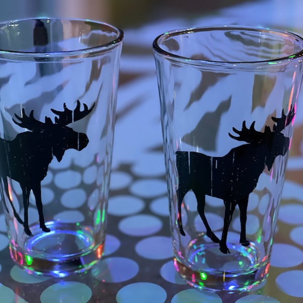 Pint Glasses - Rustic Moose Screen Printed Beer Glass for Nature Lovers ...