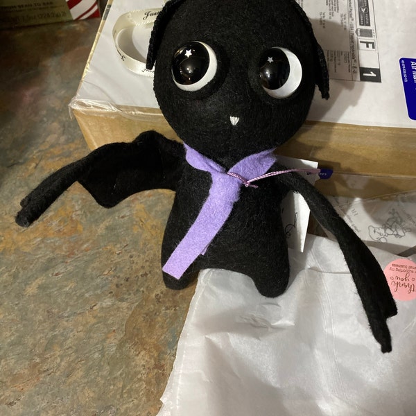 MINIATURE Scaredy Bat Doll 4.5 10cm Merino-wool Posable Art Doll of ...