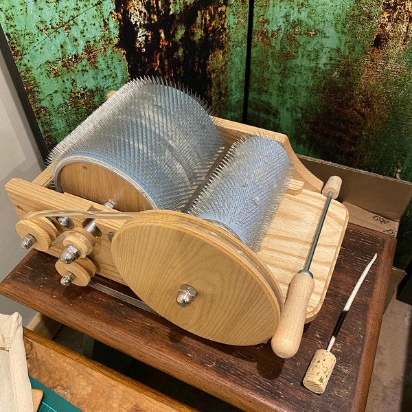 COMPACT Classic Carder - Customizable - Etsy