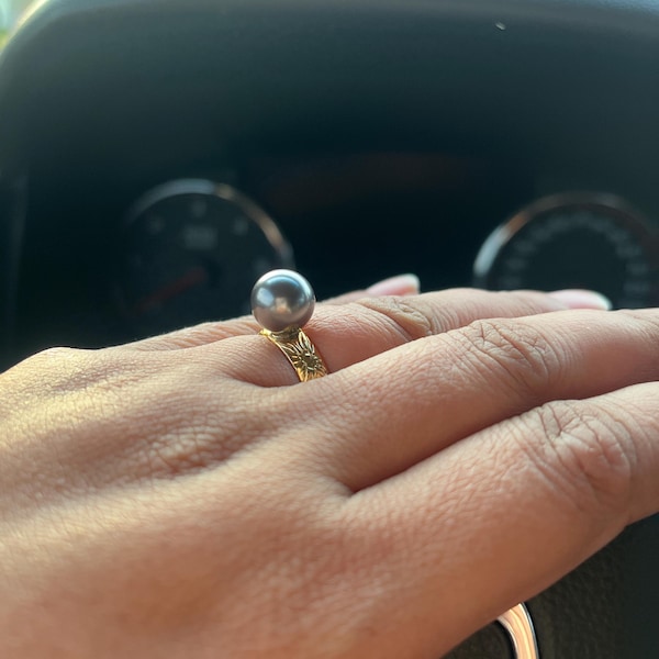 Hawaiian Gold Ring With Black Pearl / Hamilton Gold Ring With Tahitian ...