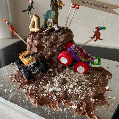 T-rex Juvenile Dinosaur Party Animal Cake Topper Keepsake - Etsy UK