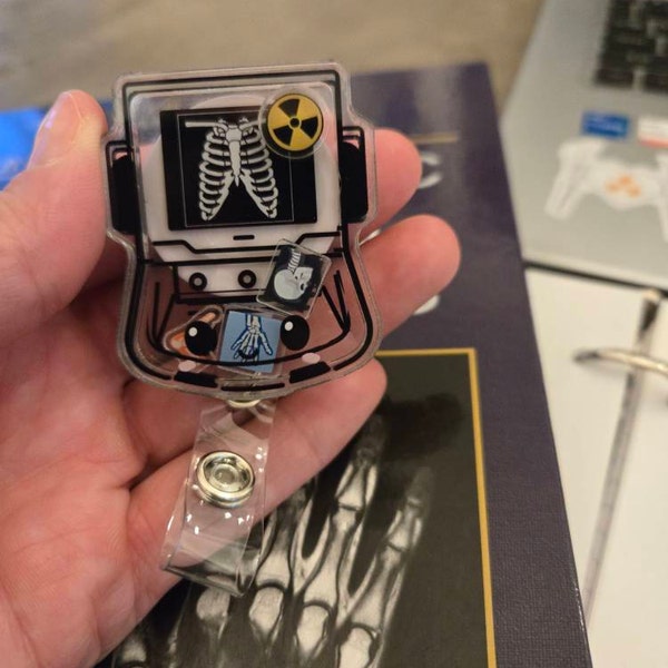 Anesthesia Machine Shaker Badge Reel - Etsy