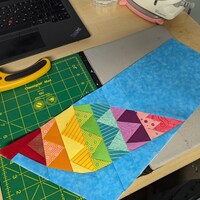 FPP - 3 of Swords Quilt Block - Etsy Canada