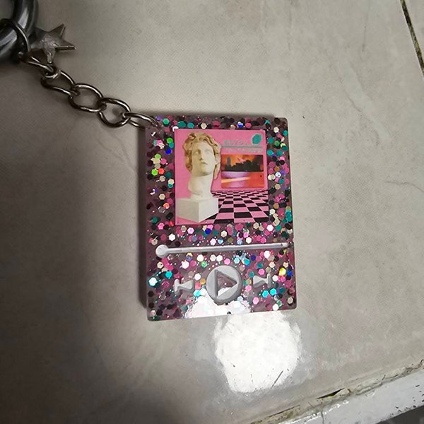 Music Custom Resin Keychain - Broadway Keychain - Music Player Keychain ...