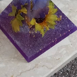 Custom RESIN MEMORIAL PYRAMID// Eco Resin Pyramid, Cremains Memorial ...