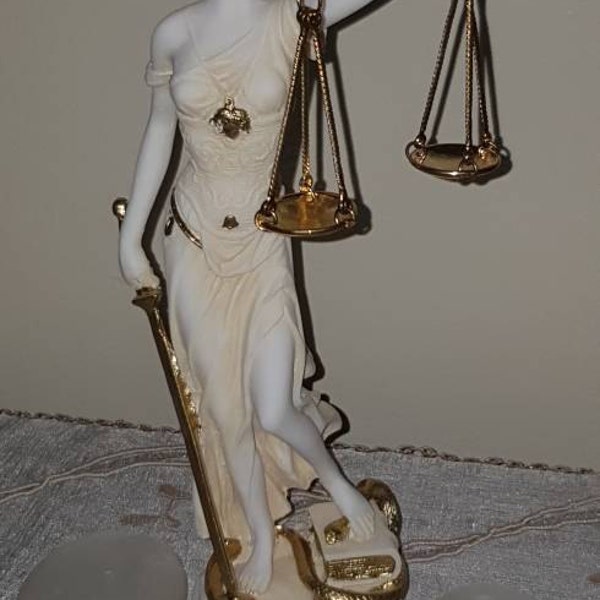 Greek Goddess Themis Statue Gold Colour Blind Lady Justice Sculpture ...