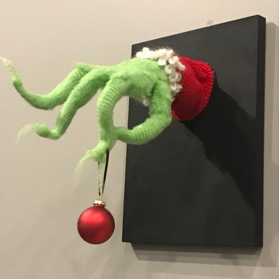 Grinch Hand Crochet Pattern - Etsy Canada