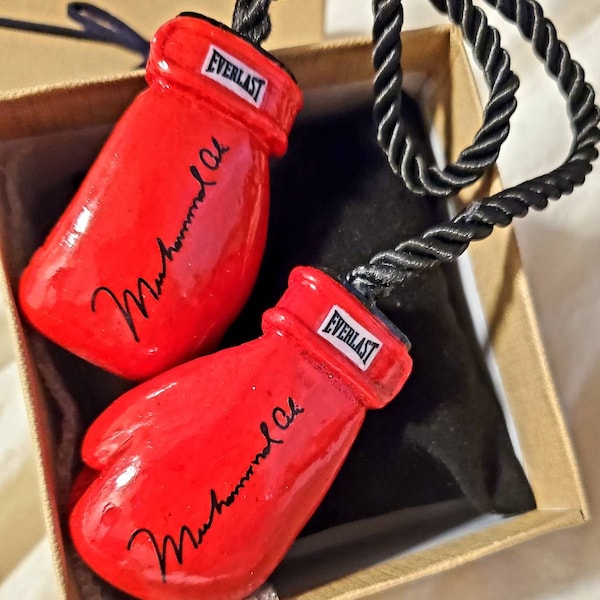Personalized Boxing Glove Car Charm: Custom Name Boxing Gloves ...