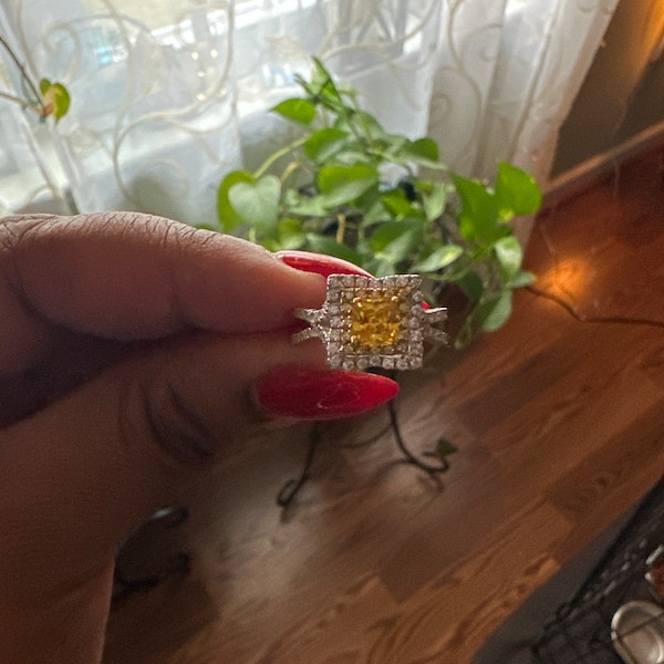 Princess Cut Diamond Engagement Ring, Best Proposal Ring for Her, Split ...