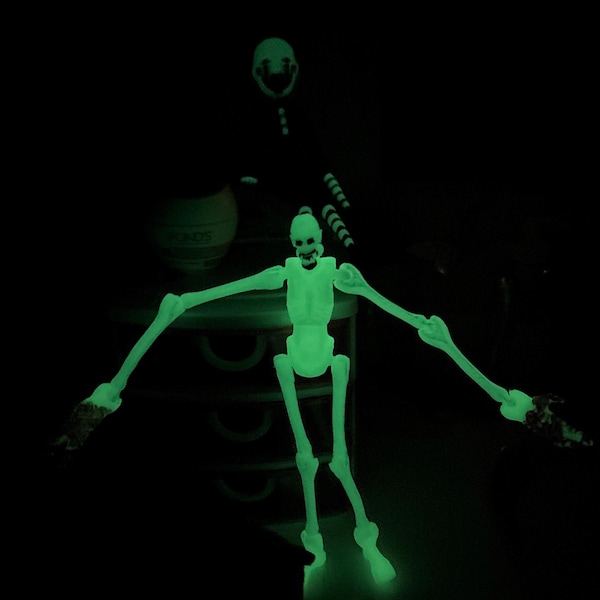 Marionette Puppet FNAF Glow in the Dark Articulated - Five Nights at ...