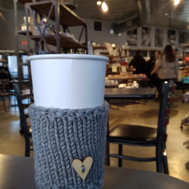 hand knit accessories and patterns created in by AprilFreshKnits