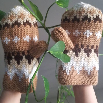 Bernie Sander's Mittens and Hat Crochet Pattern, Bernies Mittens ...