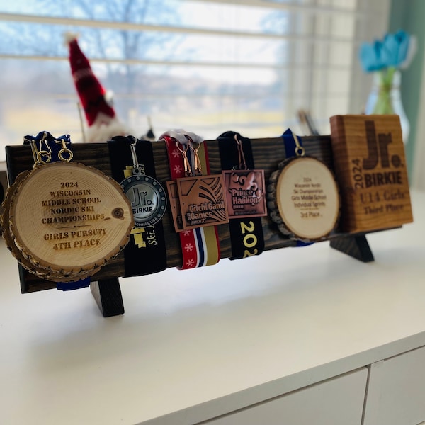 Wood Medal Display Stand - Etsy