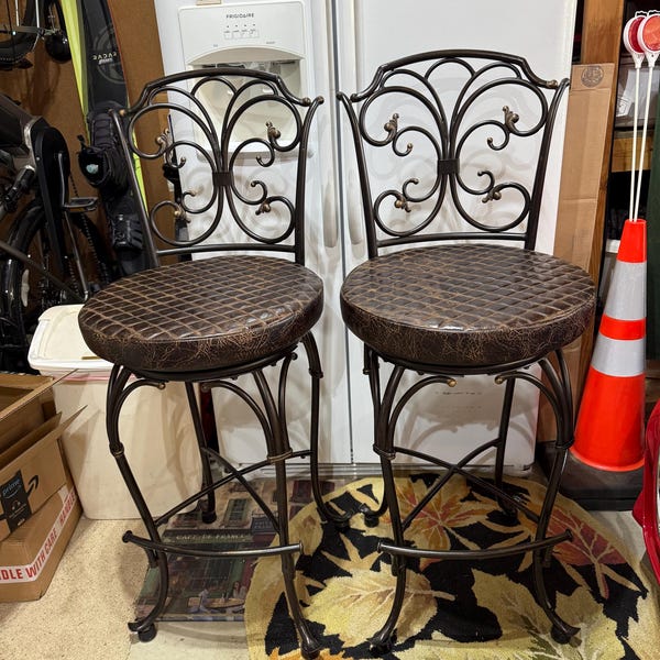 Handmade Genuine Leather Round Bar Stool / Counter Stool Replacement ...