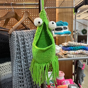 3 Sizes PDF PATTERN BUNDLE Crochet Alien Plant Hanger - Etsy
