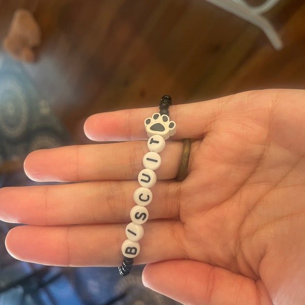 Pet Name Beaded Bracelet Dog Memorial Jewelry Cat Paw Print Jewelry ...