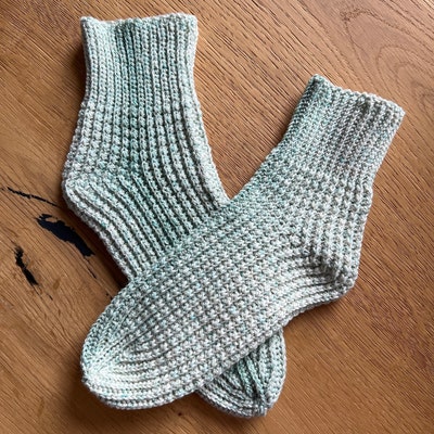 Pixel Socks PDF Crochet Pattern - Etsy