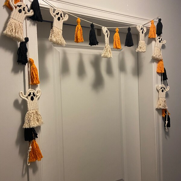 Macrame Halloween Garland: Macrame Halloween Decor, Scary Halloween ...