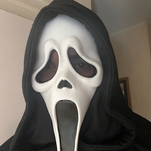 36 Hanging Ghostface Scream Halloween Collectible Decoration - Etsy
