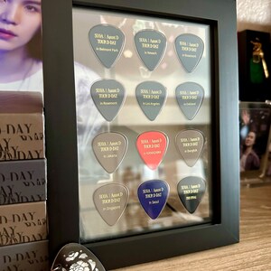 Guitar Pick Display Clear 8 X 10 Double Sided Horizontal Holds 30 ...
