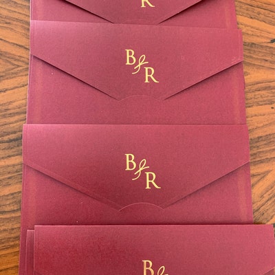 Wedding Invitation. Luxury Black Velvet Envelope With Stylish Gold Foil ...