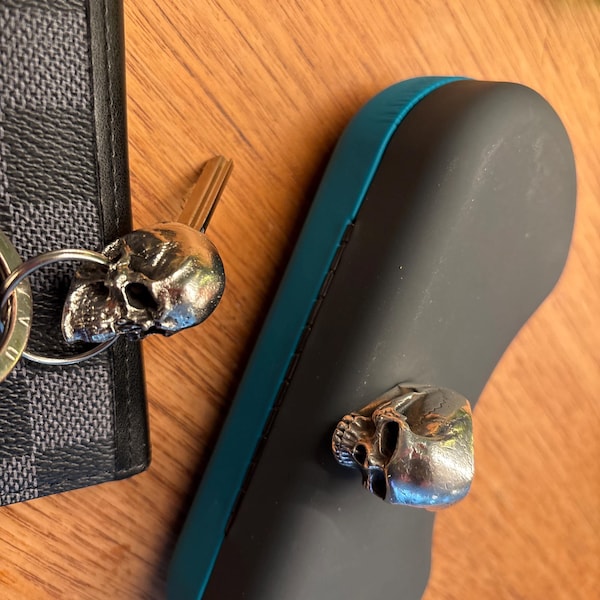 2 Metal License Plate Custom Bolts,middle Finger,flip Off,screw ...