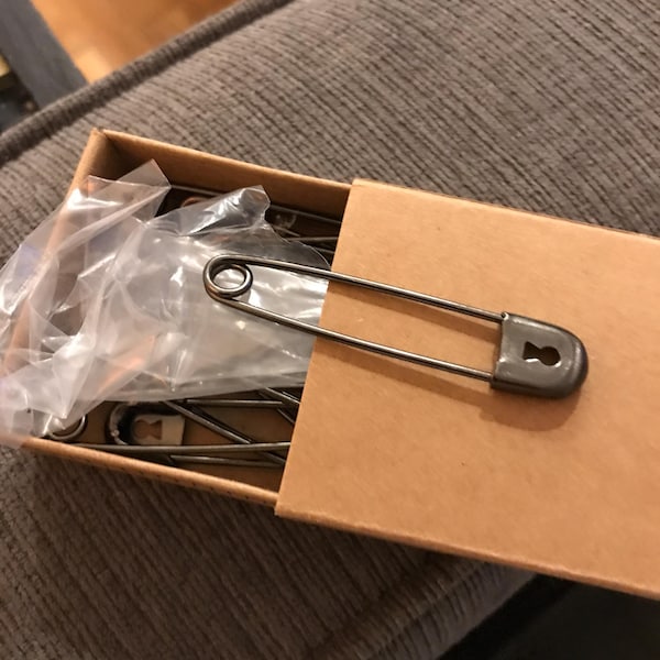 Keyhole Pins-black Safety Pins - Etsy