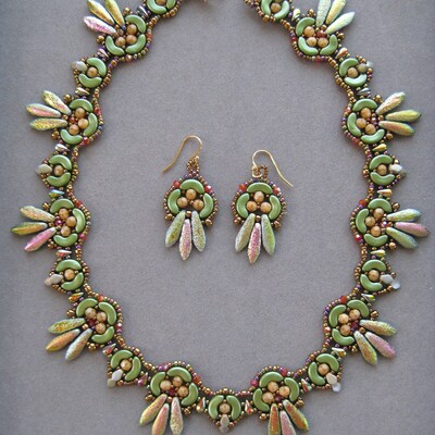 Nine of Clubs Necklace beading Tutorial Arcos Par Puca - Etsy