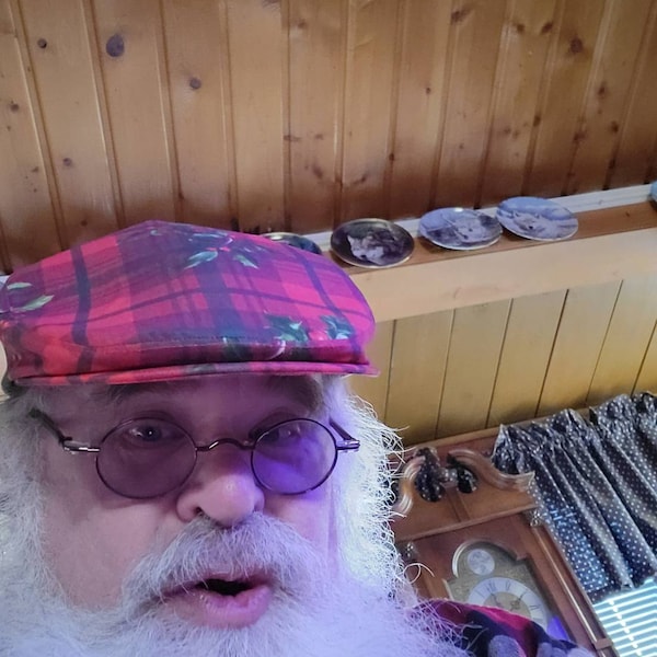 Holiday Christmas Holly Plaid Print Cotton Jeff Cap, Ivy Cap, Driving ...