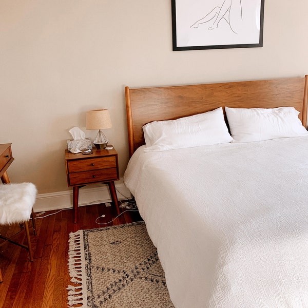 Half Back Line Drawing, Female Line Art, Abstract Art Print, Black and ...