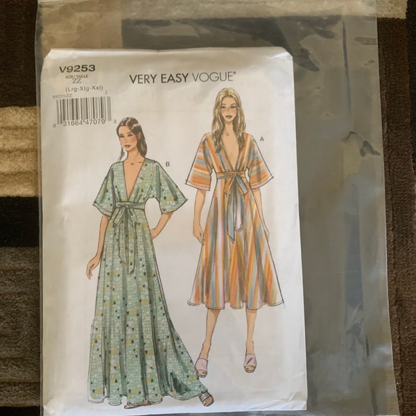 Claire Shaeffer Sewing Pattern for Jacket - Vogue Patterns American ...