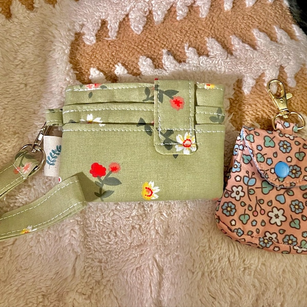 Handmade Card Holder With Keychain 4 Card Slots, Snap Closure, Colorful ...