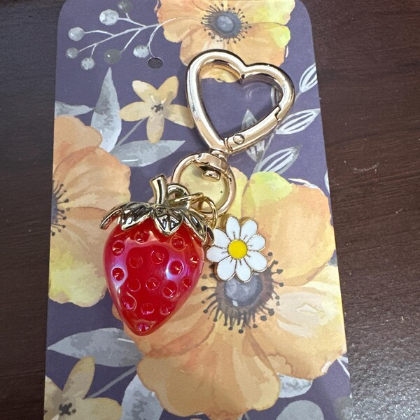 Beautiful Strawberry Heart Flower Keychain, Keychain Accessories ...