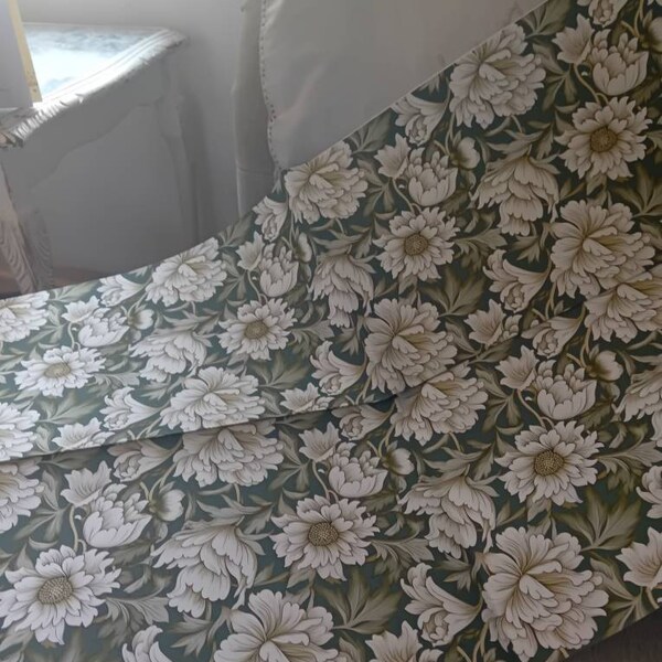Pimpernel Wrapping Paper Premium Gift Wrap, William Morris Inspired ...