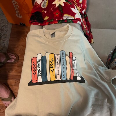 Custom Bookshelf Sweatshirt, Booktok Merch Personalized Books Sweater ...