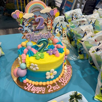 Minnie Shaker Topper, Minnie Summer Cake Topper, Minnie Pool Party Cake ...