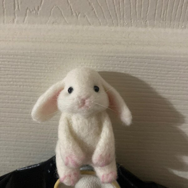 Mini Needle Felted Rabbit Felt Animal Sculpture Felt Rabbit Ornament ...