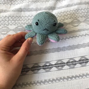 PATTERN: Crochet Reversible Octopus Pattern - Etsy