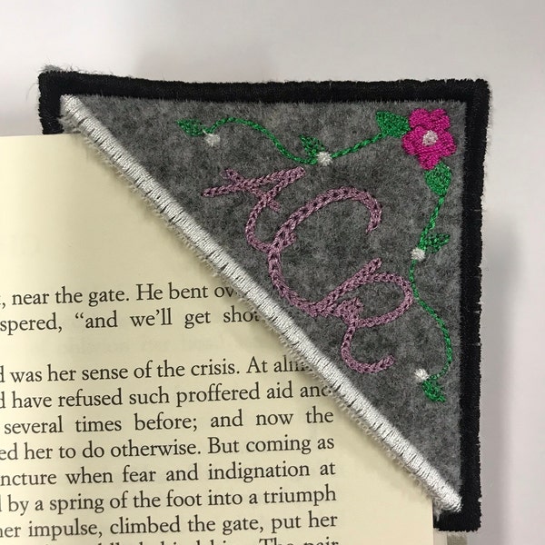 Floral Corner Bookmark Satin Stitch, Digital Files, Machine Embroidery ...