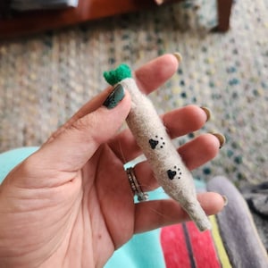 Cat Toys Felt Catnip Joints Set of 3 Available in Catnip, Lemongrass ...