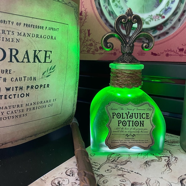 Poison Apple Potion Magic Apothecary Herbology Glass Bottle Prop **does ...