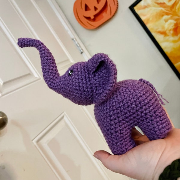 Adorable Elephants in Love Pattern PDF - Intermediate Aran Yarn - Etsy