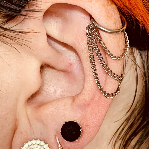 TITANIUM 16g Clicker With Triple Waterfall Chain for Ear Helix Piercing, Multiple Diameter ...