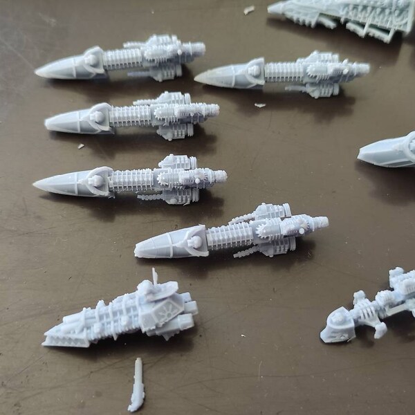 Charlie Delta, Titanic Battleship, Soulforge Battlefleet - Etsy