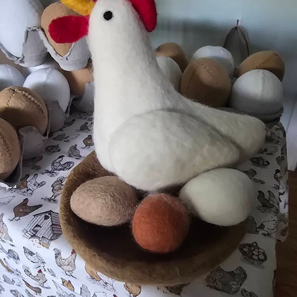 Felt Laying Chicken / Felt Laying Hen / Felt Chicken / Farm Animals ...
