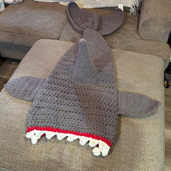 CROCHET PATTERN Shark Blanket - Pdf Digital Download - Bulky & Quick ...